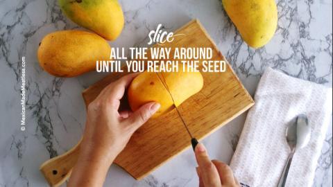 How To Eat A Mango The Easy Way (And Best Ways To Cut) | Mexican Made ...