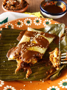 Banana Leaf Tamales Recipe With Cochinita Pibil Filling | Mexican Made ...